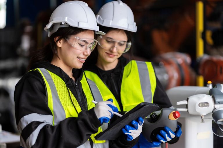 8 Types of Safety PPE and Their Uses